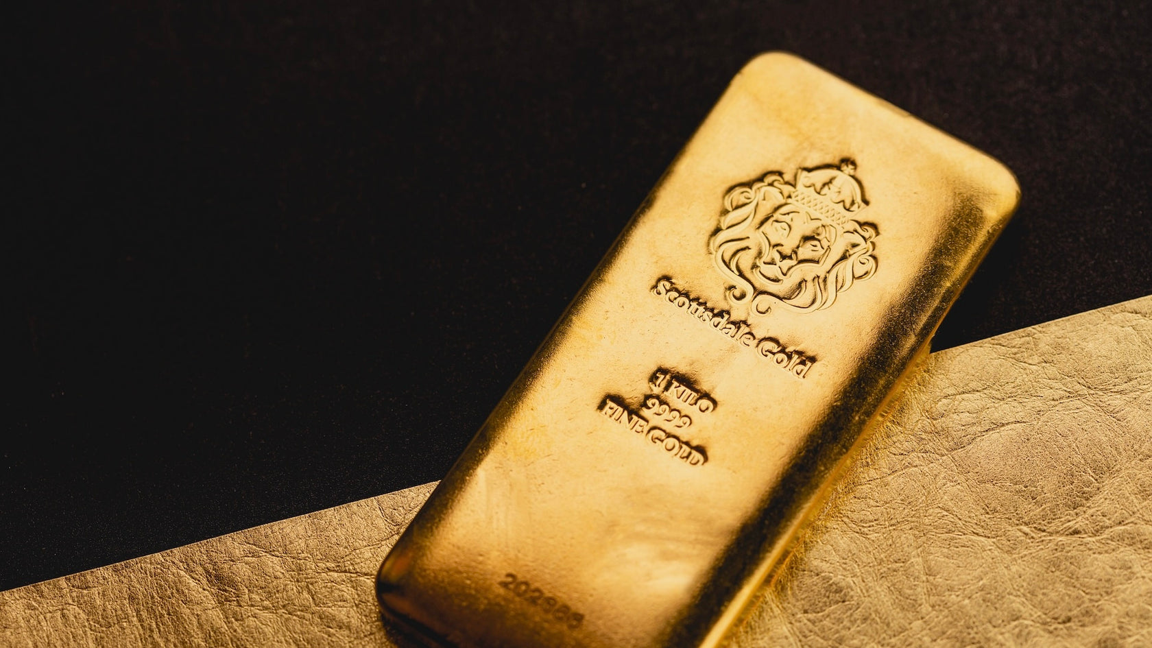 Karat or Carat - And why is it Divided into 24 Parts? – Timio 24K